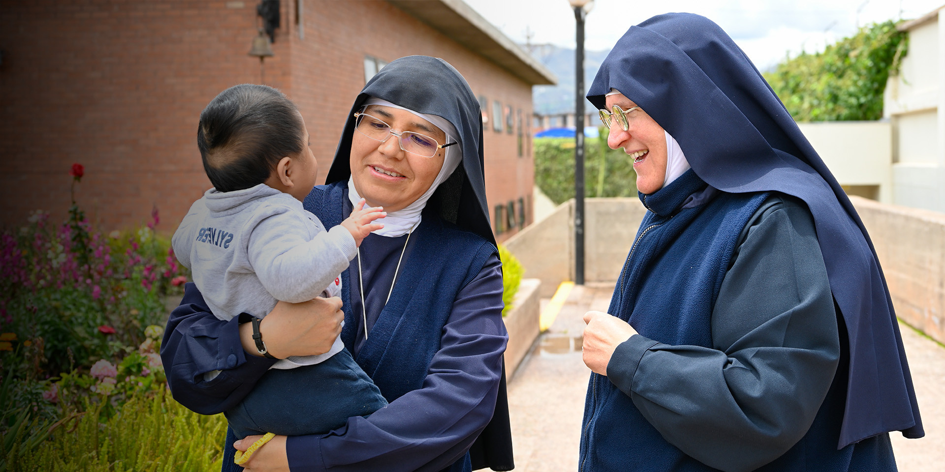 Missionary Servants of the Poor/ In the service of God